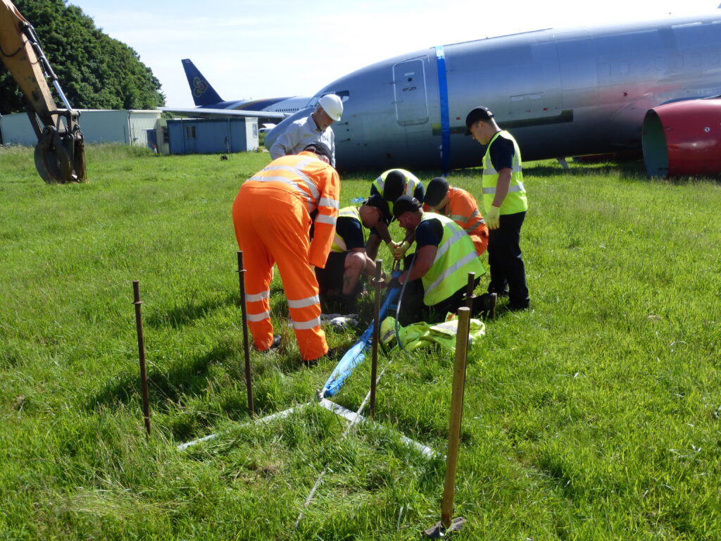 Aircraft Lifting - AMS Aircraft Recovery