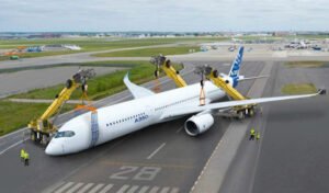 Aircraft Lifting - AMS Aircraft Recovery